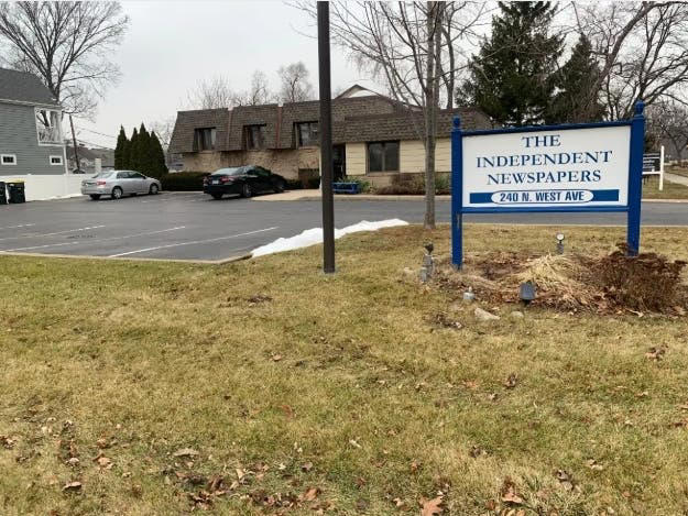 Elmhurst neighbors divided on townhome complex