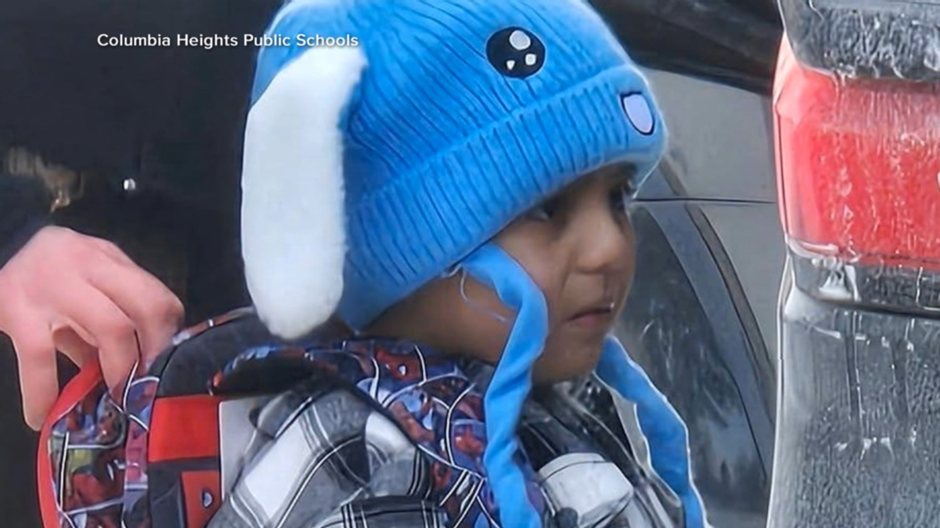 Vance responds after image shows 5-year-old detained by ICE