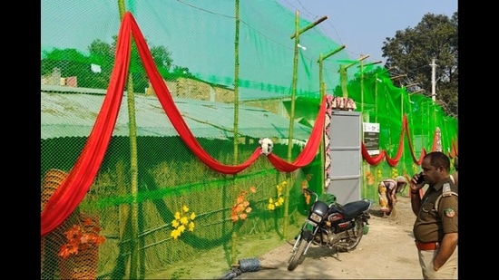 Nixing man-animal conflict: WTI launches pilot housing project in Bahraich