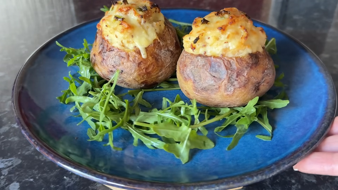 Smoked haddock cheddar jacket potatoes recipe