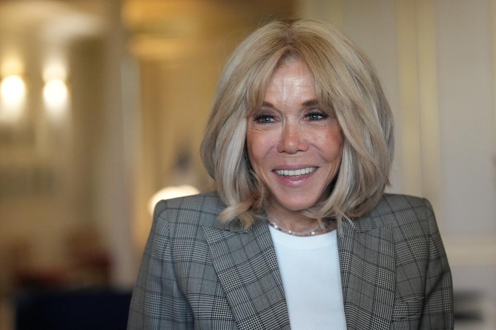 Brigitte Macron snobée par une star ? L’anecdote inattendue sur un ...