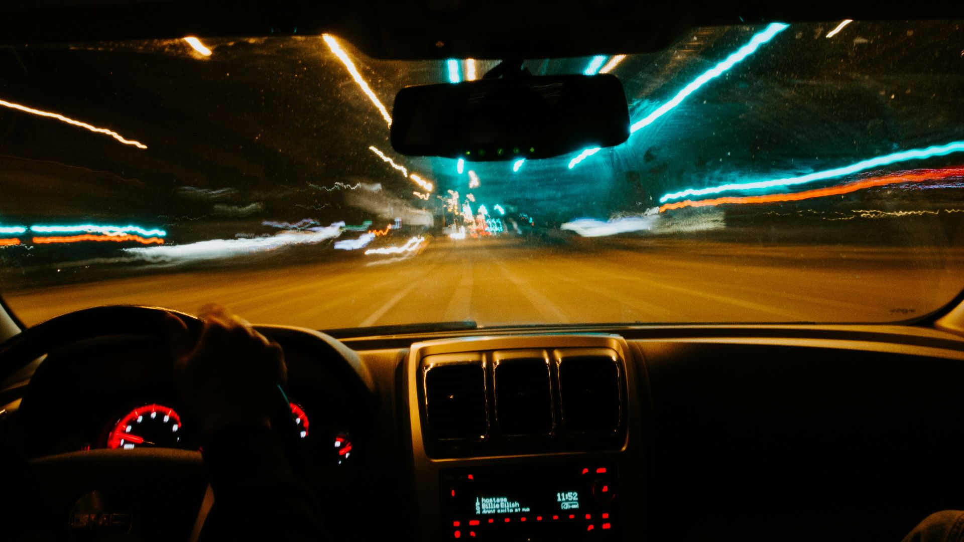 Is there a reason night driving suddenly feels more dangerous?