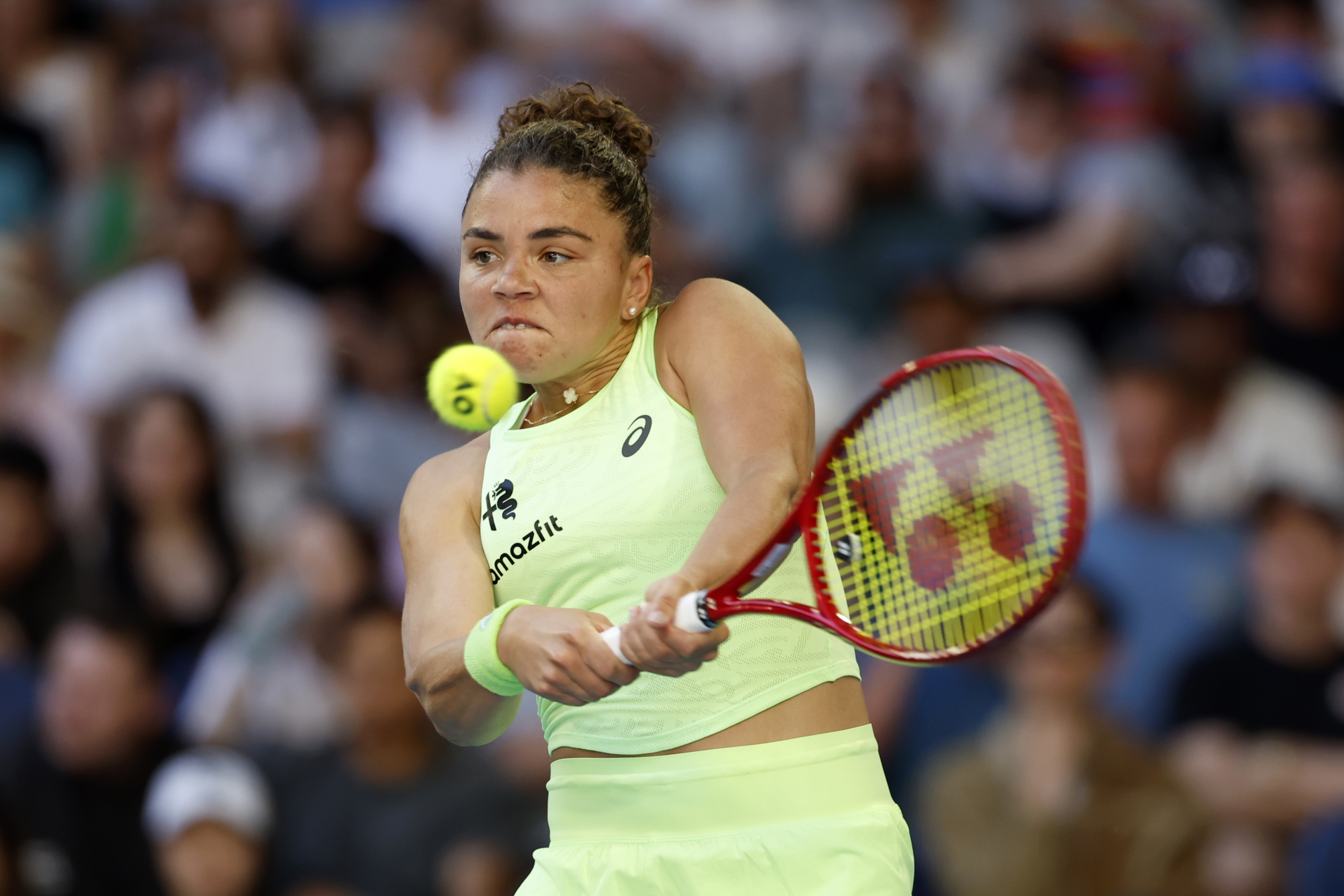 Australian Open: Unwell Paolini crashes out in third round