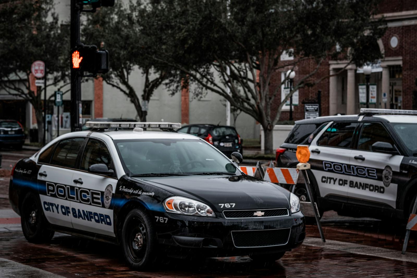 Parents arrested after allegedly leaving teen daughter alone in filthy ...