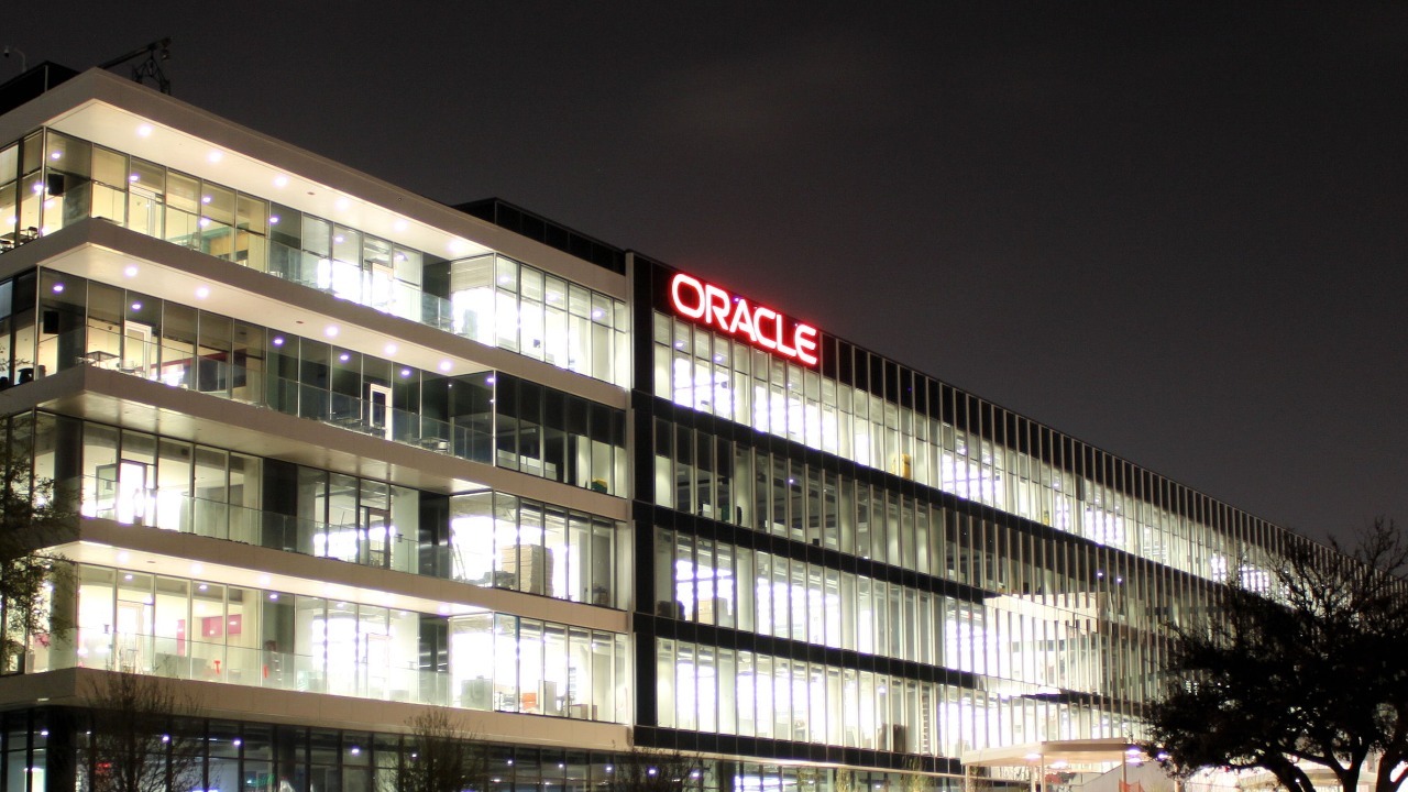 $500B AI data center bill for Oracle and OpenAI spooks Wall Street