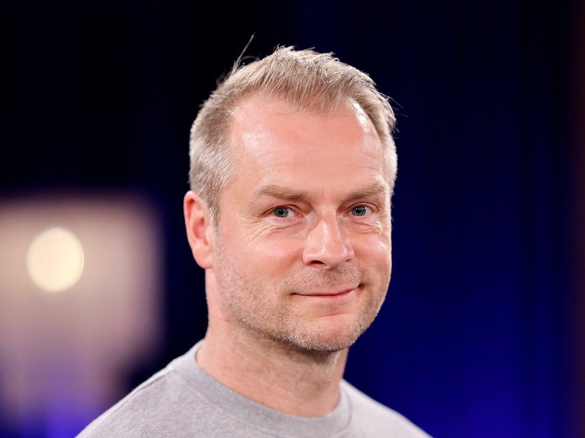 Hinnerk Schönemann doesn't remember his on-screen kisses