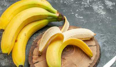 9 DIY fruits face packs to treat oily skin