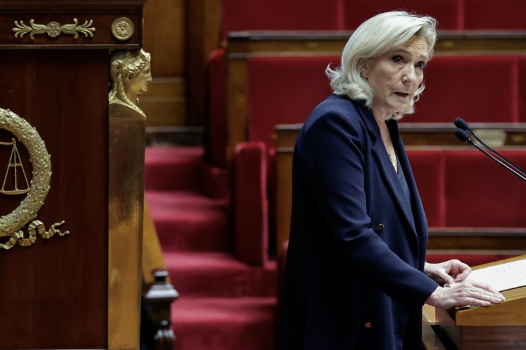 Budget : Lecornu surmonte deux motions de censure et engage un nouveau 49.3