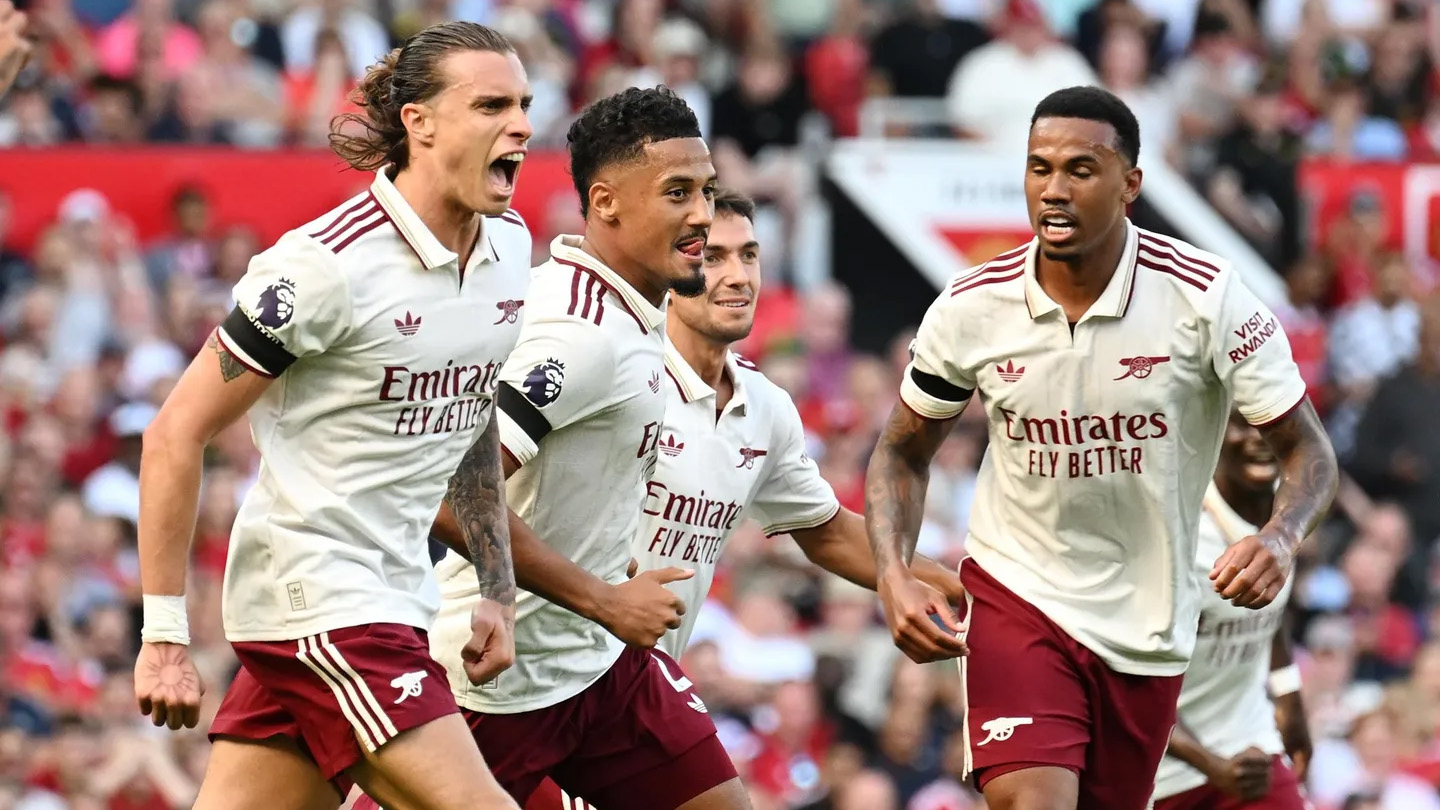 Carrick to spoil Arsenal's unbeaten run? - Premier League Matchday 23 ...