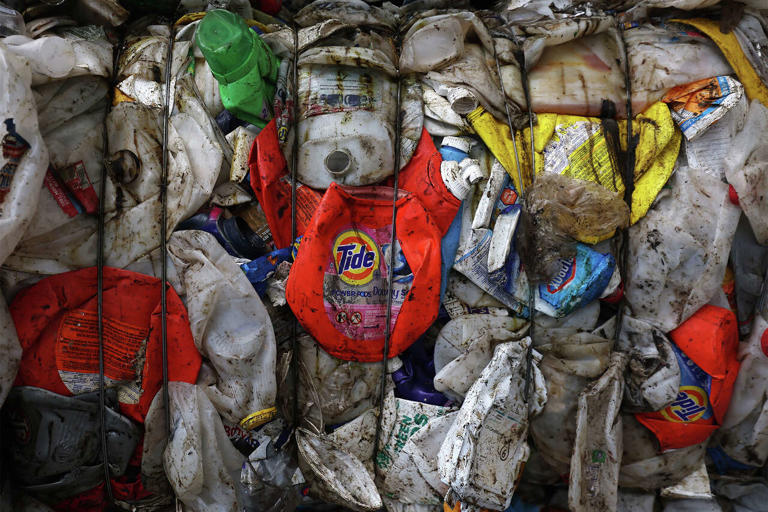New report lays out just how bad California's recycling system is