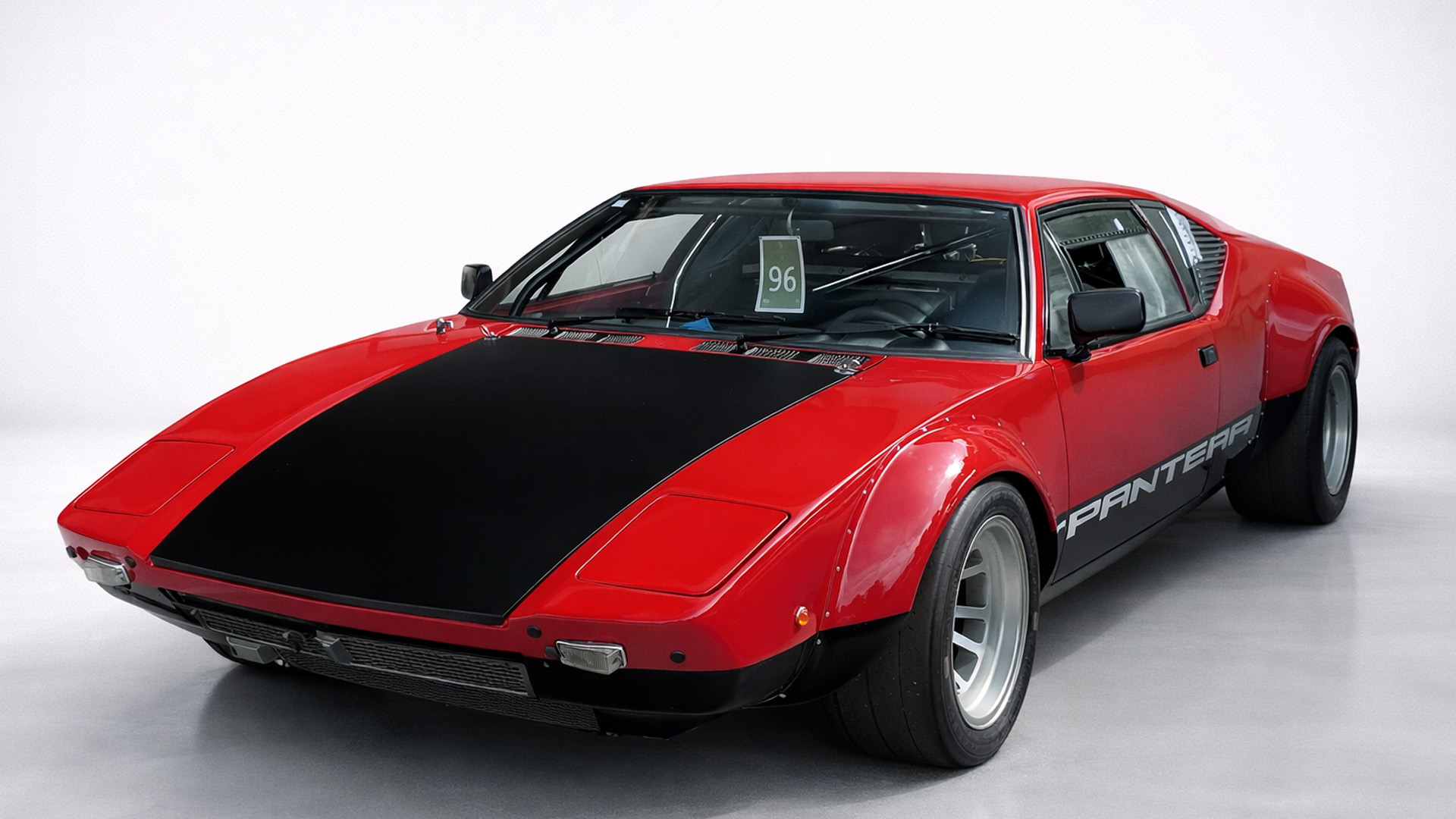 A closer look at the details of the De Tomaso Pantera