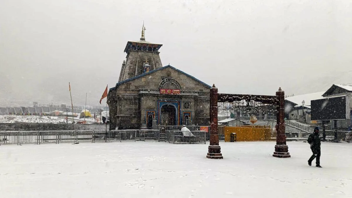 Mussoorie gets its first snowfall of the season along with Uttarakhand ...