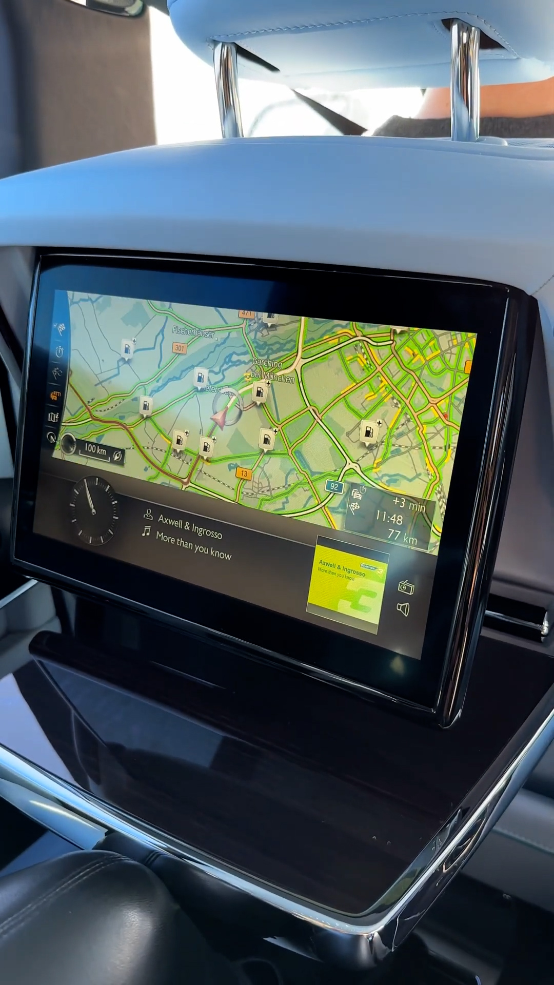 Does the rear screen in the Phantom still look modern?