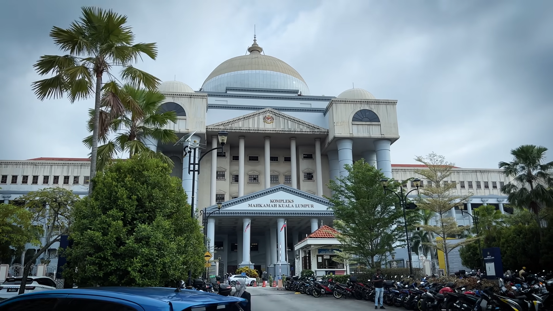 This ended in prison - how a prime minister stole $4 billion