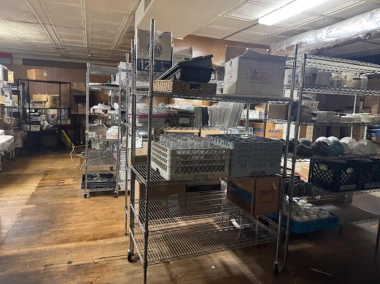 Bread & Butter Kitchen in Sturgis closed, auctioning off contents