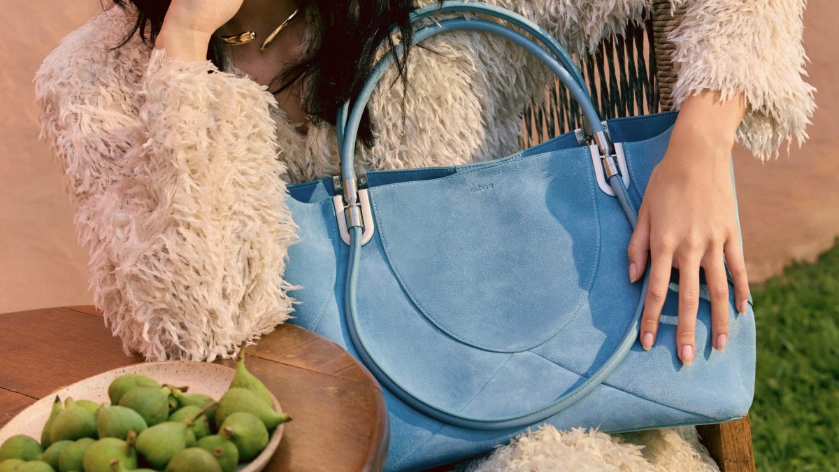 Esthera: A Brazil-based accessories brand offering luxury leather goods ...