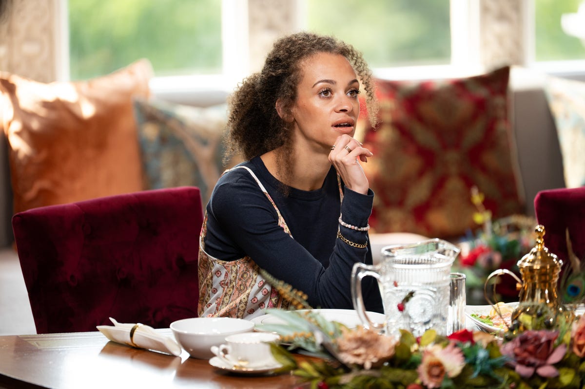 The Traitors fans confused over 'missing' Roxy clip: Why was her exit ...