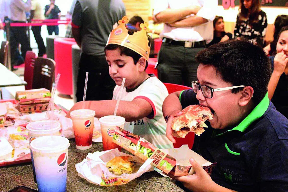 Britain, US are rewriting junk food policy