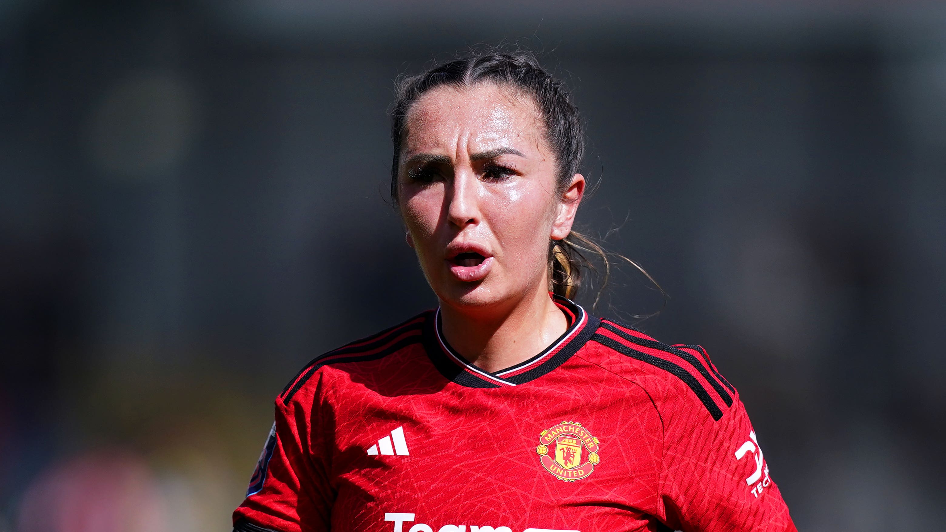 West Ham sign England midfielder Katie Zelem on loan