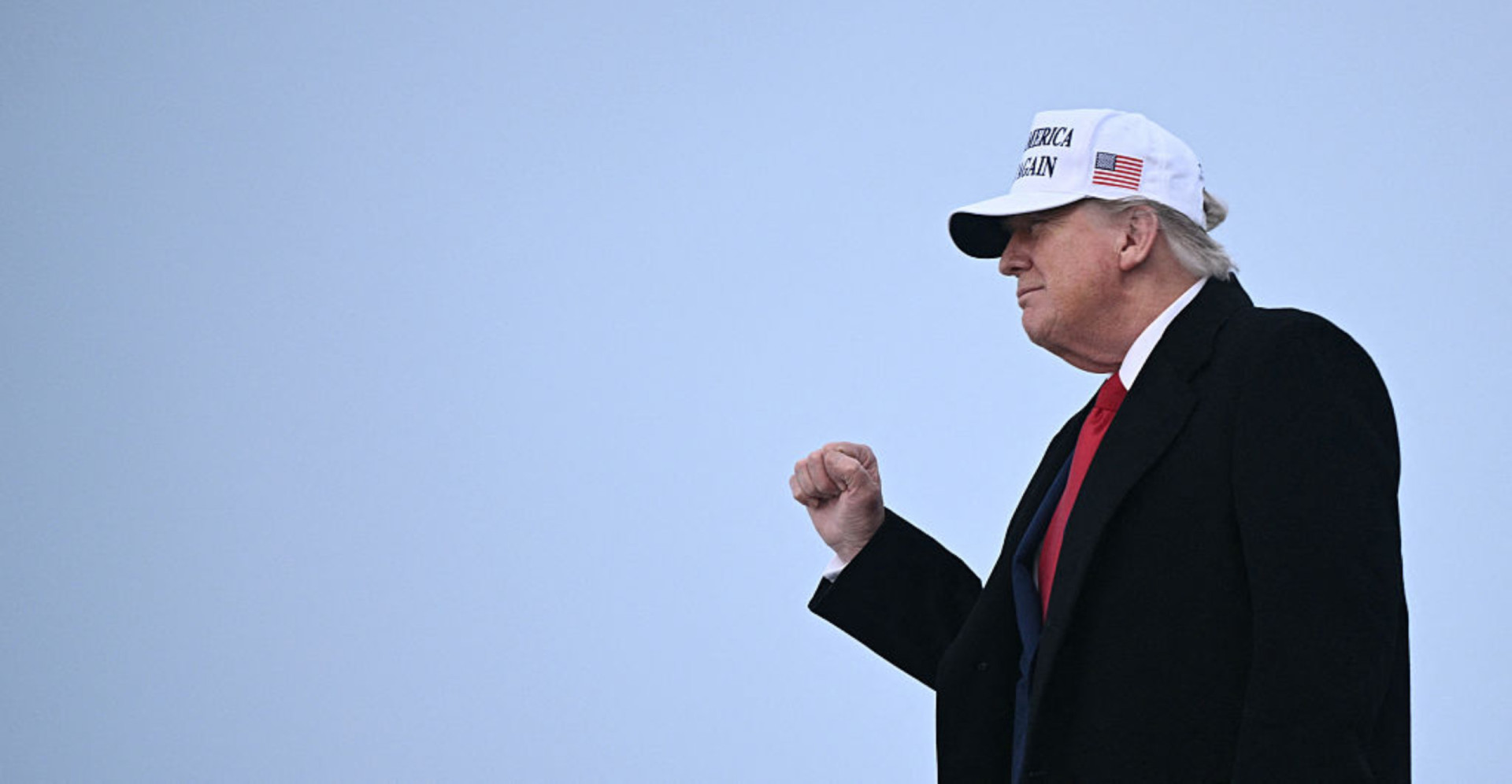 The secret body language of politicians