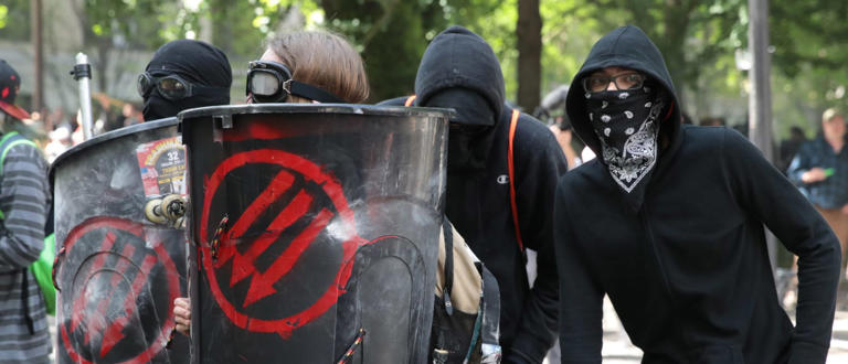 Antifa blog doxxes ICE, incites crime with little consequence