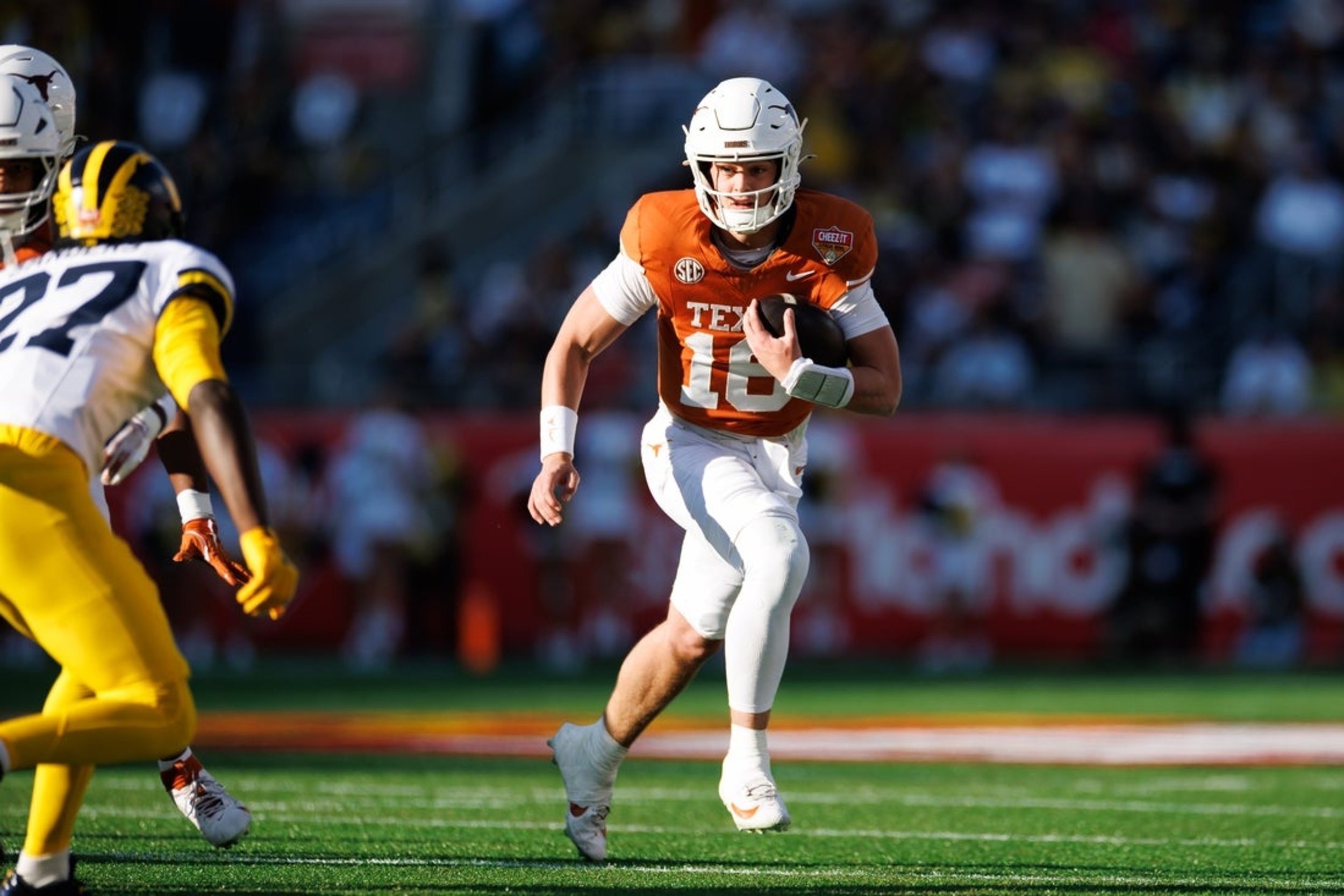 Texas QB Arch Manning has 'minor' foot surgery