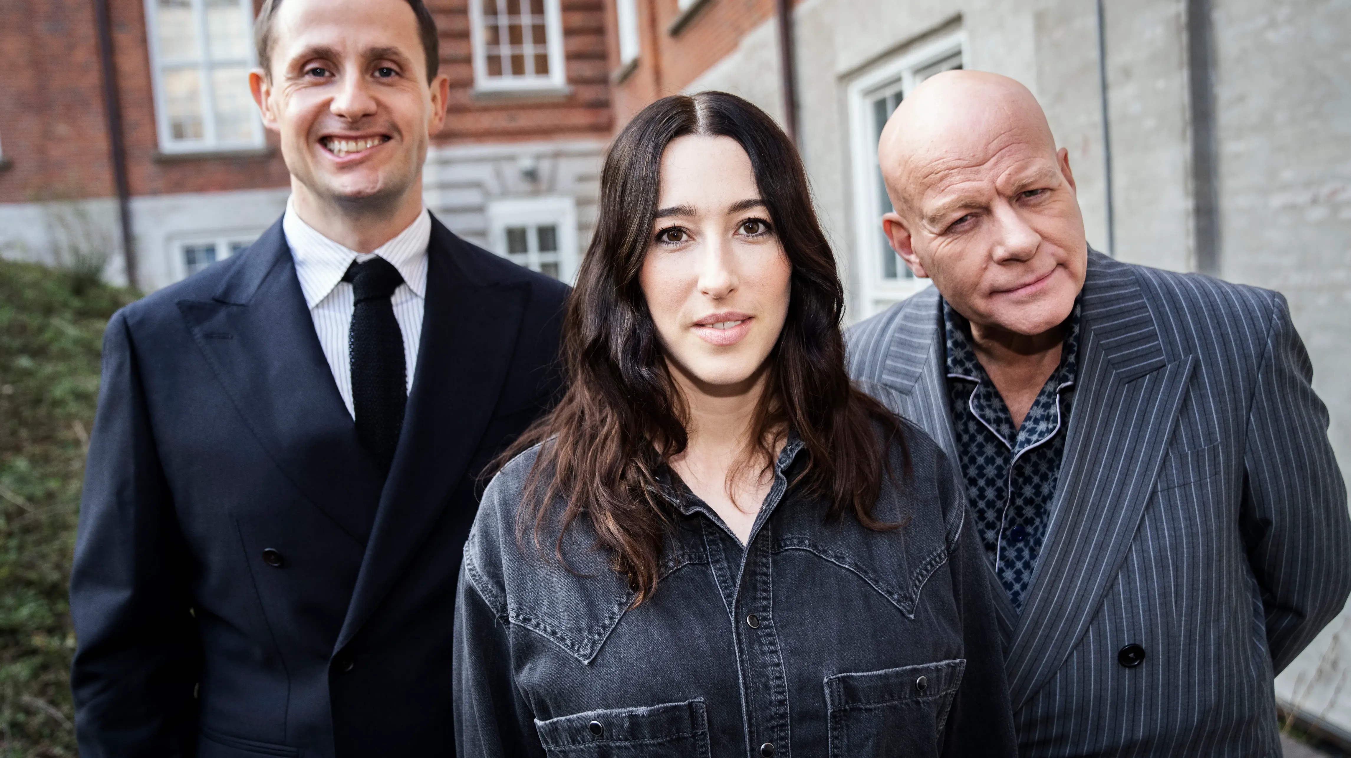 Det ser du ikke på tv: 'X Factor'-dommerne får hjælp i kulissen