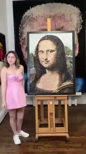 I recreated the Mona Lisa using thousands of pills