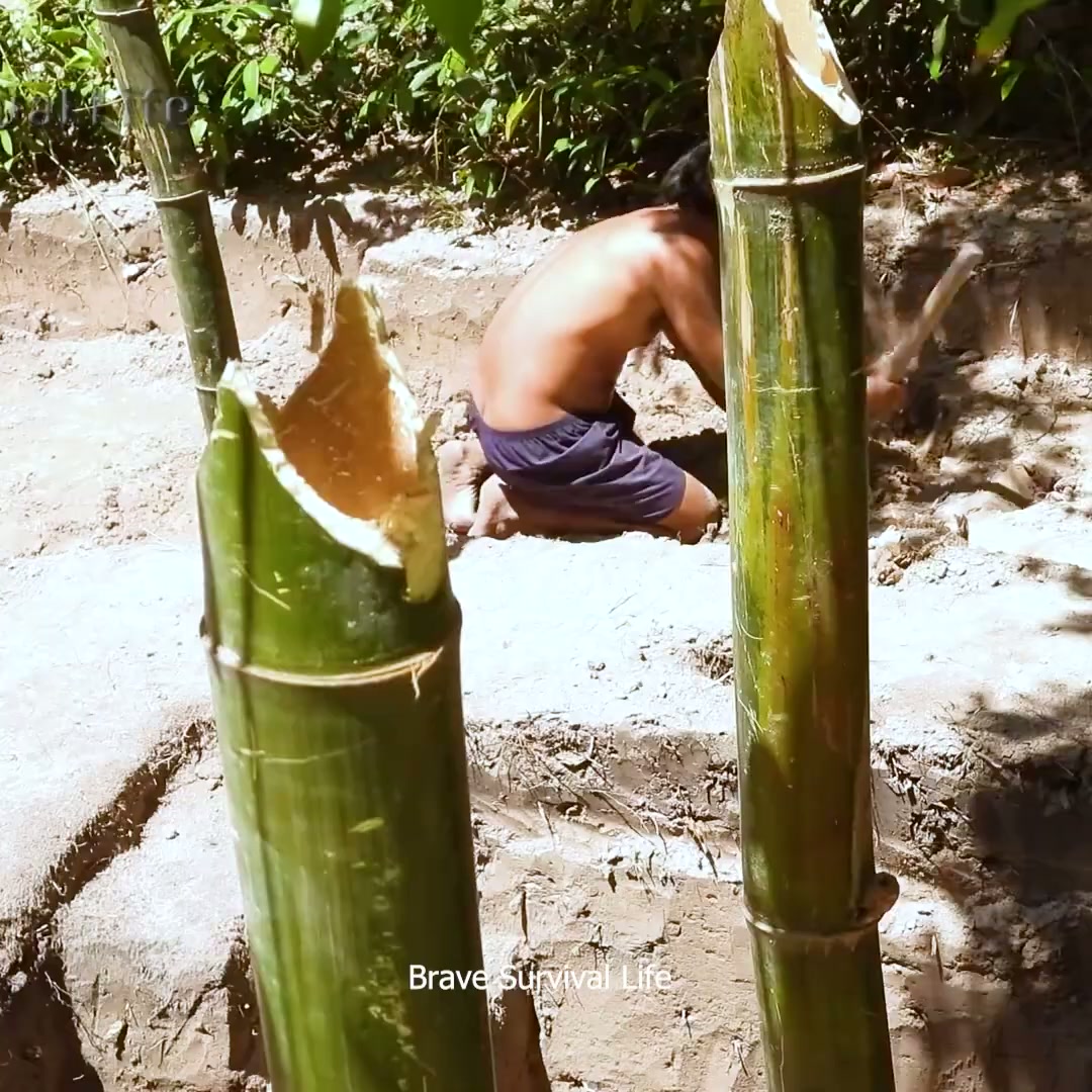 Watch me build a bamboo house from scratch!