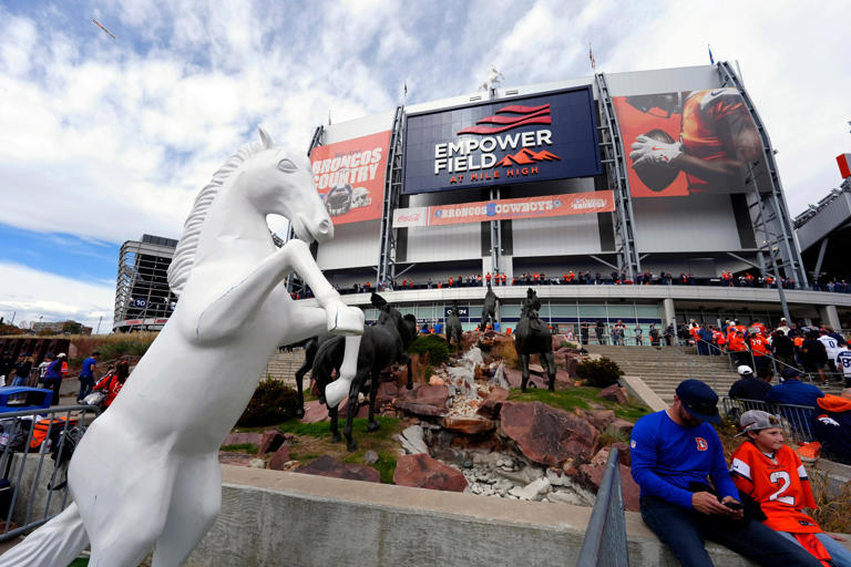 Broncos are historic underdogs (plus a key Drake Maye stat and weather ...