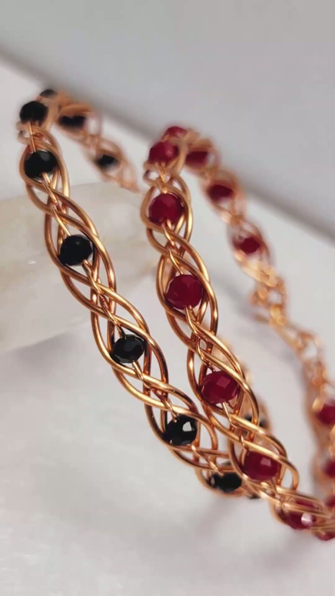 Jewelry making - XO bracelet - crystal beads and copper wire #diy # ...