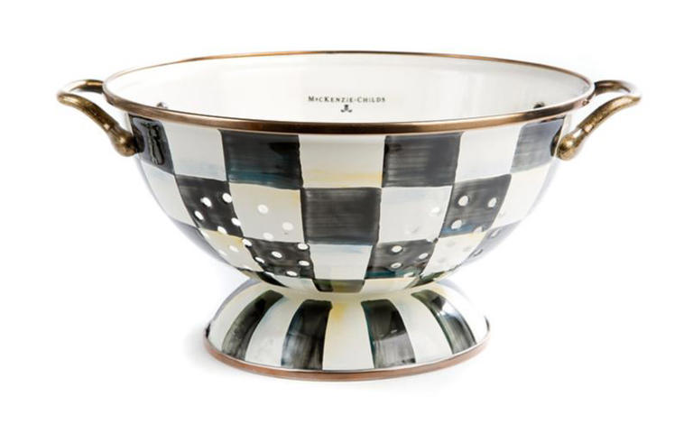 8 of the most aesthetic colanders for your kitchen
