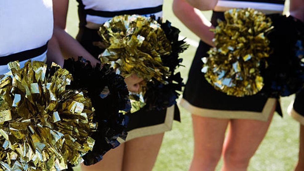 Winter weather impacting Arkansas cheerleaders in national competition