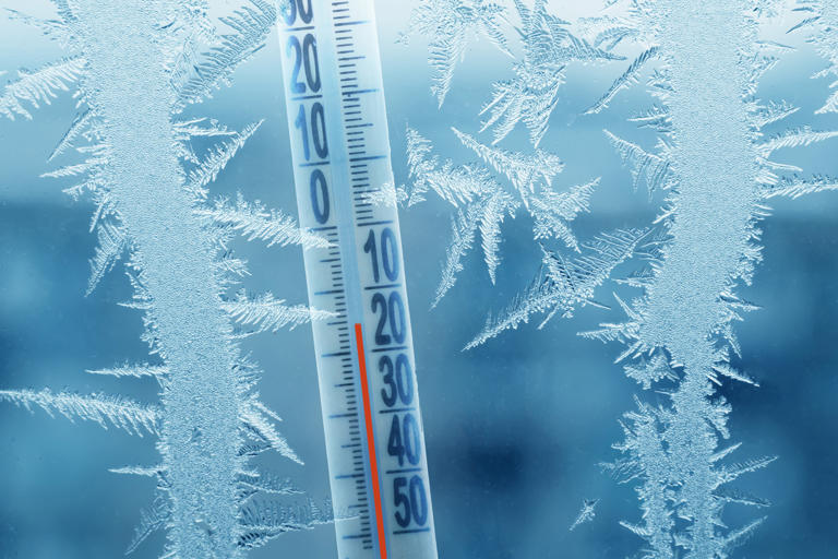 How to measure ice from freezing rain