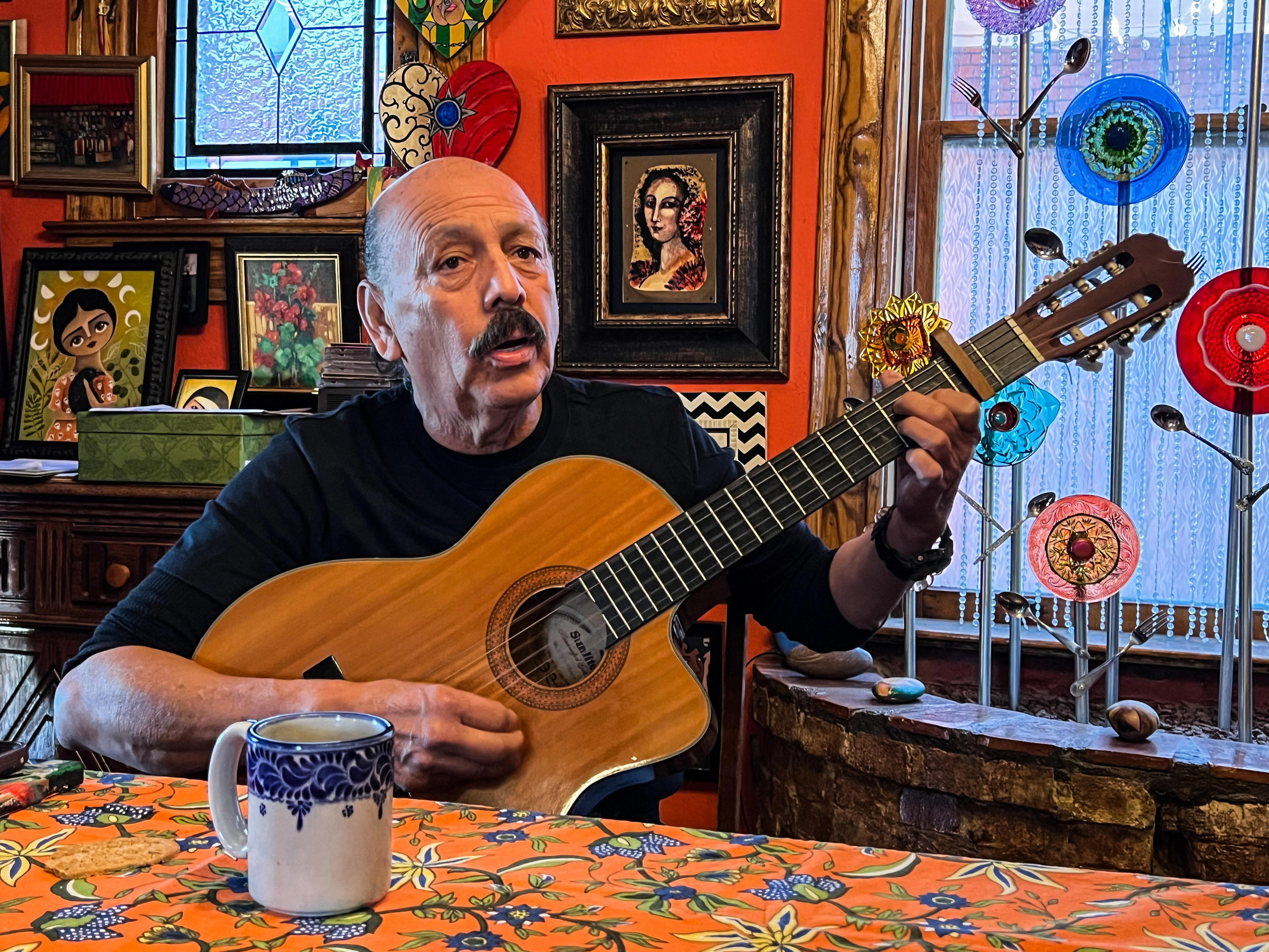 El Paso artist Hal Marcus finds insight on miracle of life after diagnosis