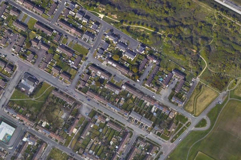 Man carrying plastic bag believed to have set house on fire