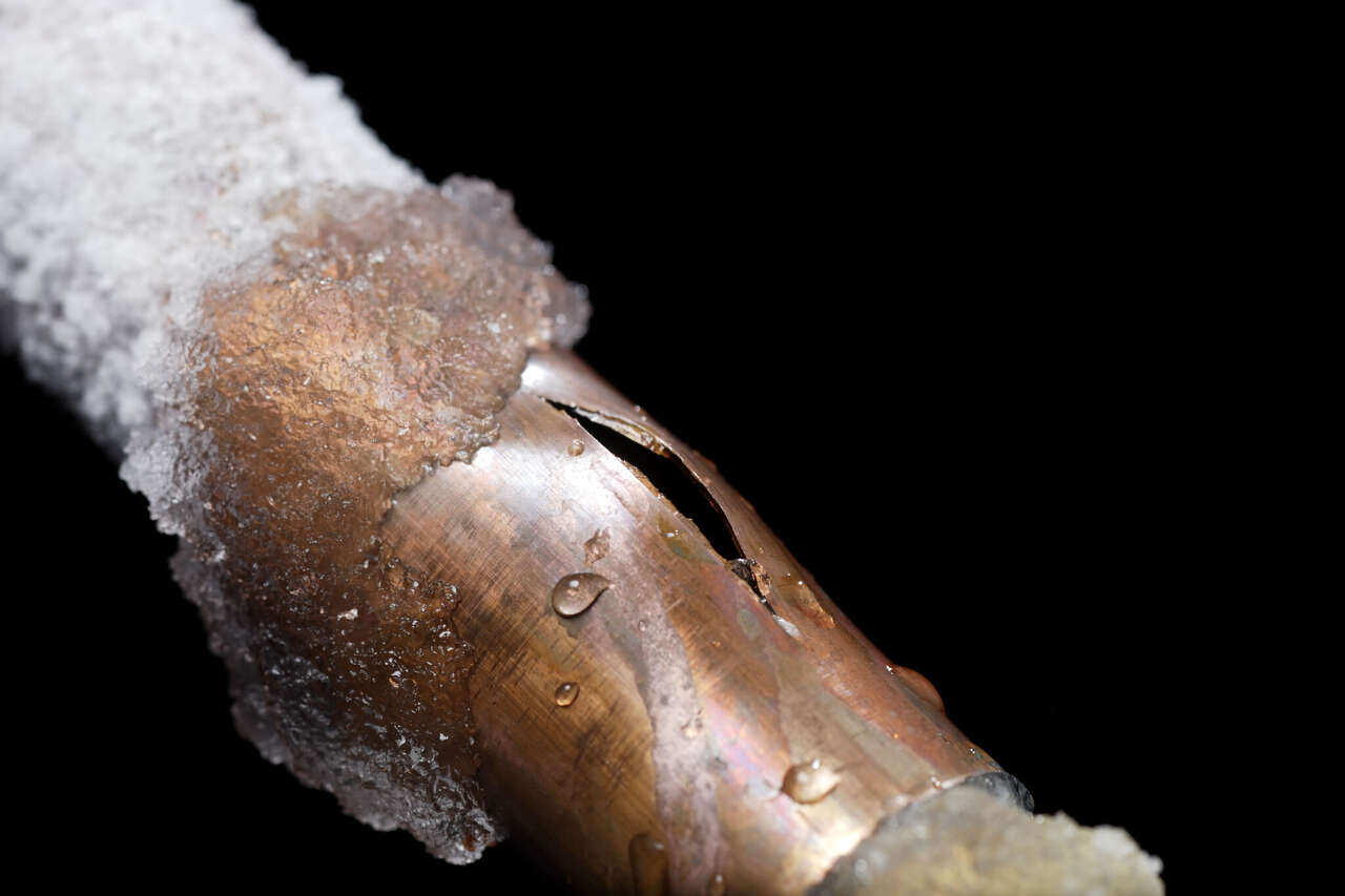 How to insulate your pipes ahead of Houston winter storm, even if you ...