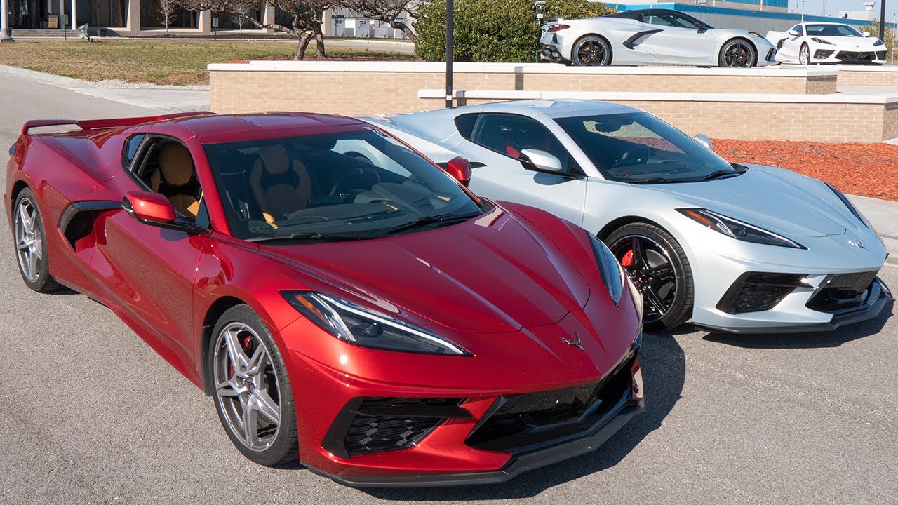 2021 C8 Corvettes in red mist and silver flare