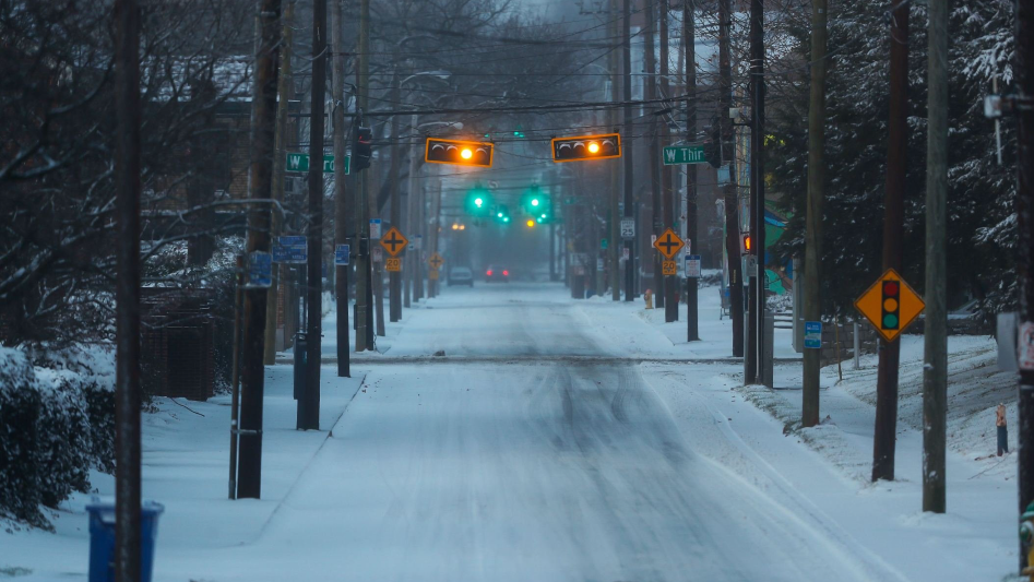 Are Lexington grocery stores closing early due to winter storm? See hours