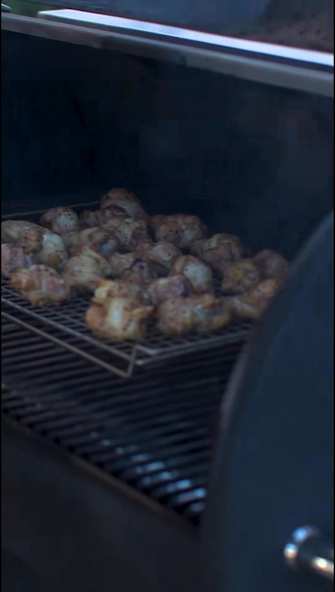 Smoked garlic parmesan wings!