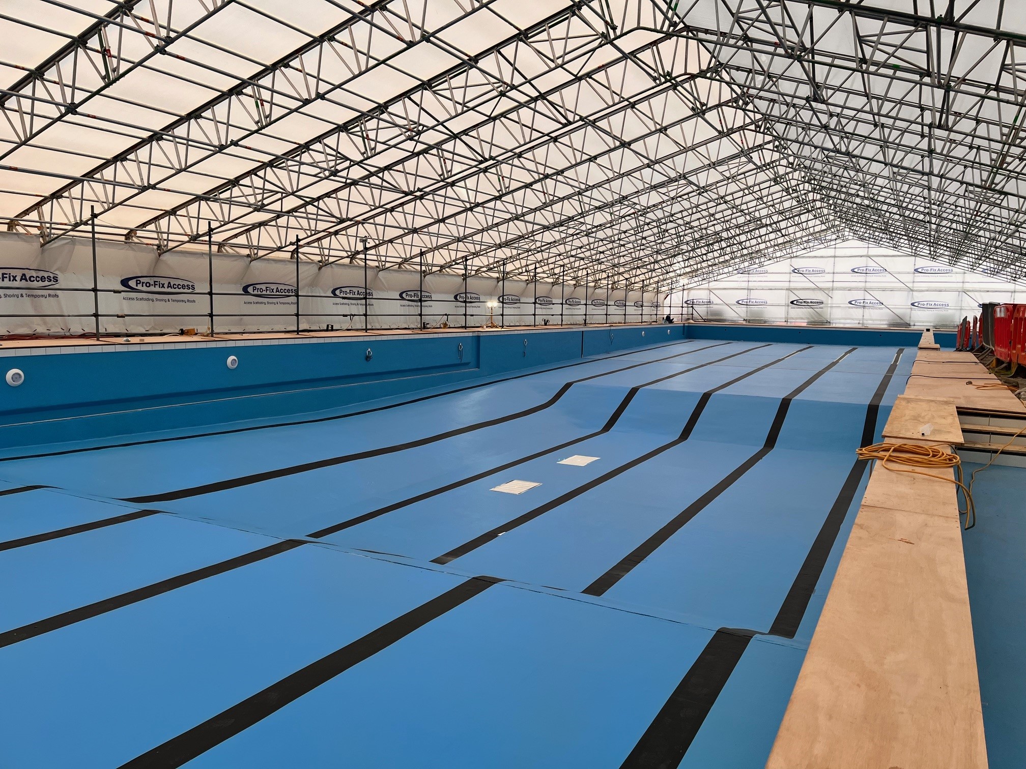 Anti-slip paint applied to Hilsea Lido as extensive multi-million pound restoration project ...