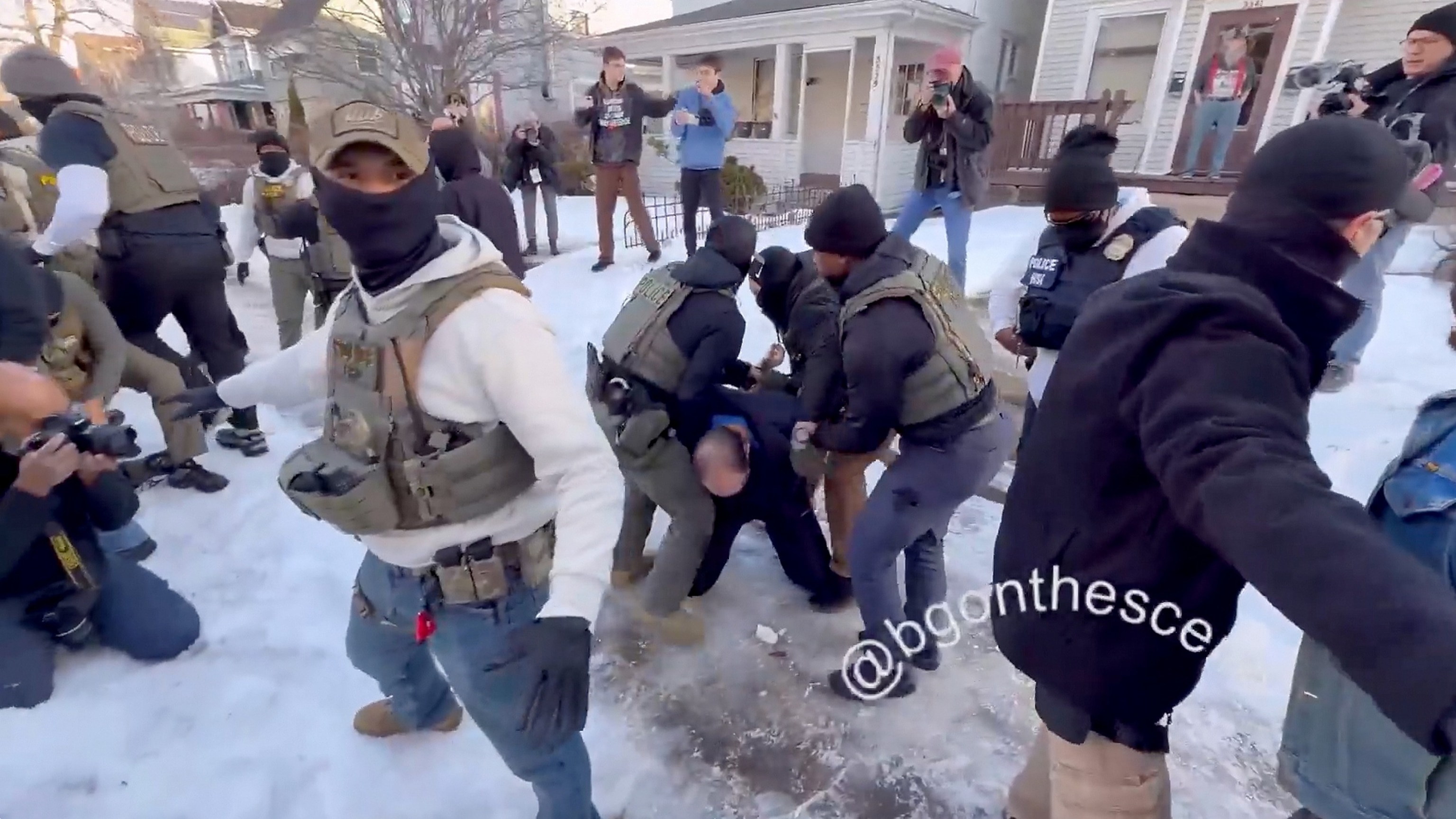 Army vet detained by ICE for 8 hours says he wasn't allowed to call an ...