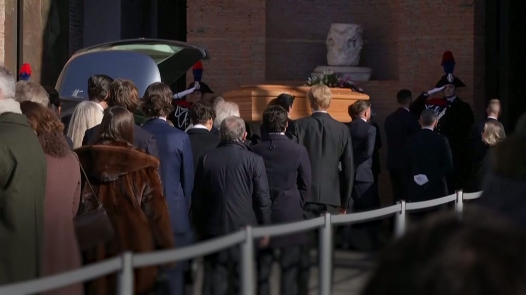 Anna Wintour and Anne Hathaway among mourners at Valentino funeral in Rome