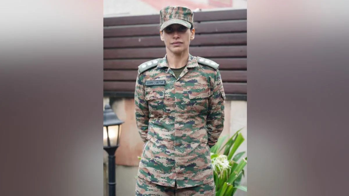 Service before self: Captain Samira Buttar leads RD tableau amid ...