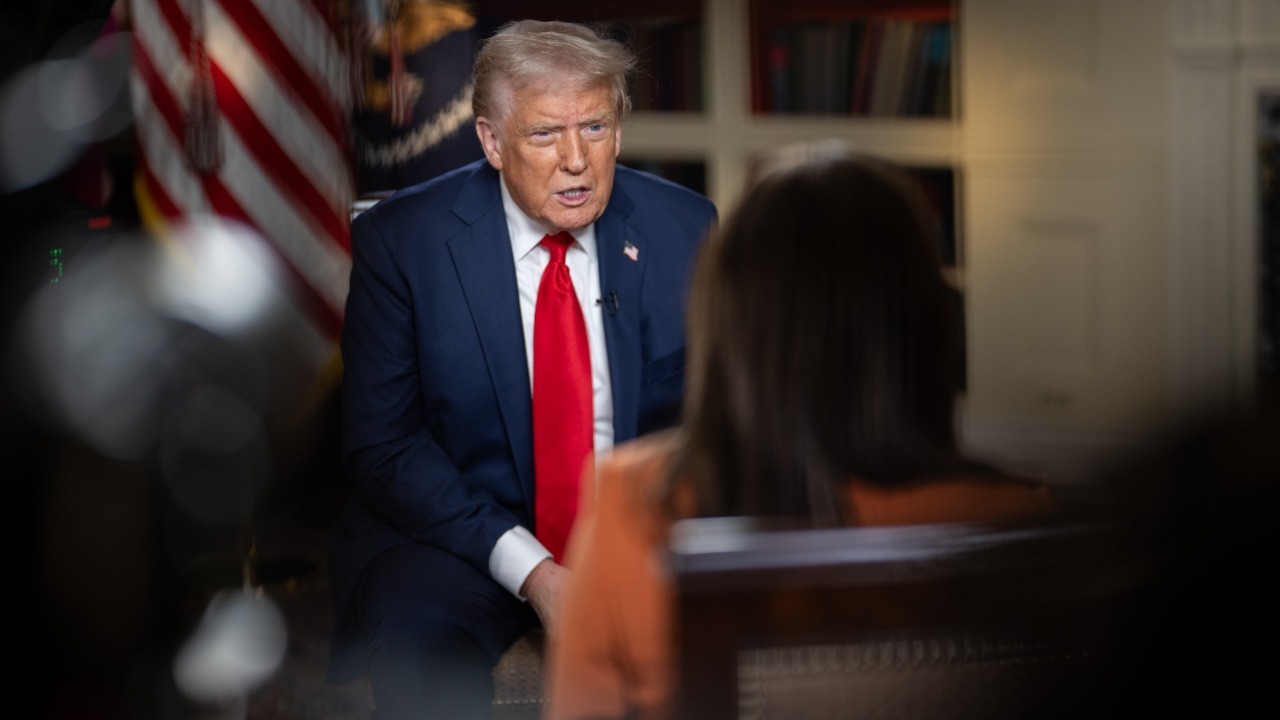 Donald Trump's strongman image implodes and confirms the world's worst ...