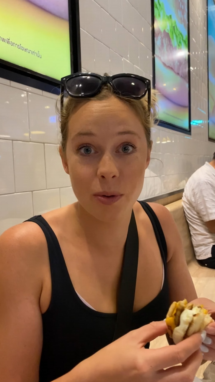 Trying Thailand-only McDonald’s menu items for the first time