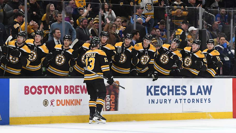 Former Boston forward's milestone has Bruins fans feeling nostalgic