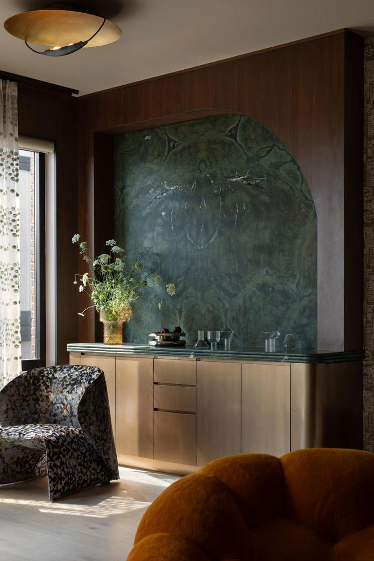 There's not a single white wall in this modern Chicago penthouse