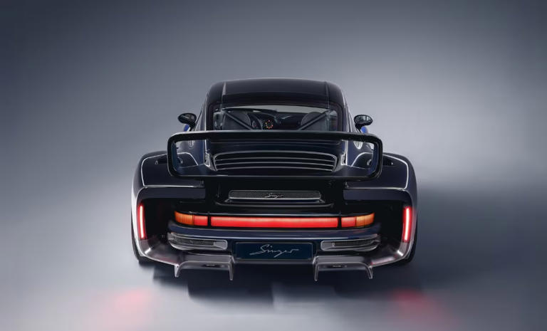 Singer Sorcerer: la Porsche 911 turbo da 700 CV