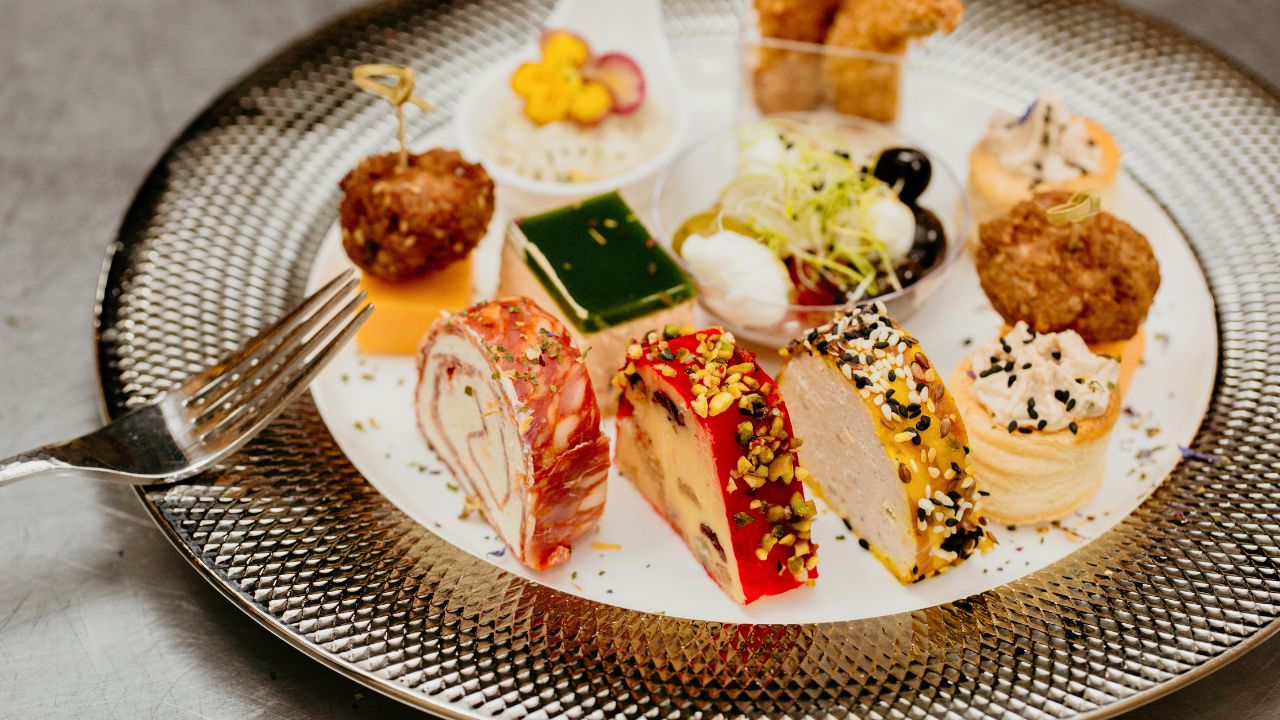 She admitted she 'wouldn't have ordered so much.' I refused to cover ...